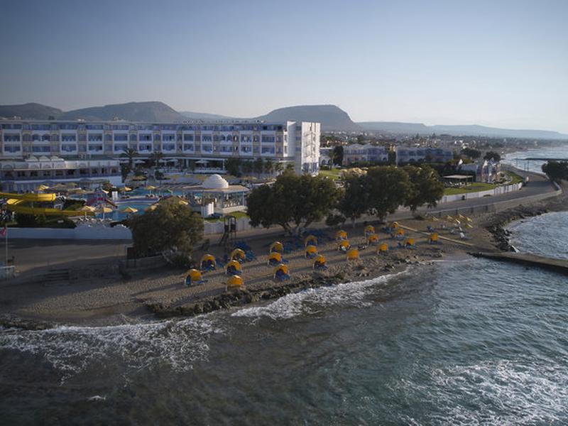Oya Beach Resort in Anissaras | sonnenklar.TV